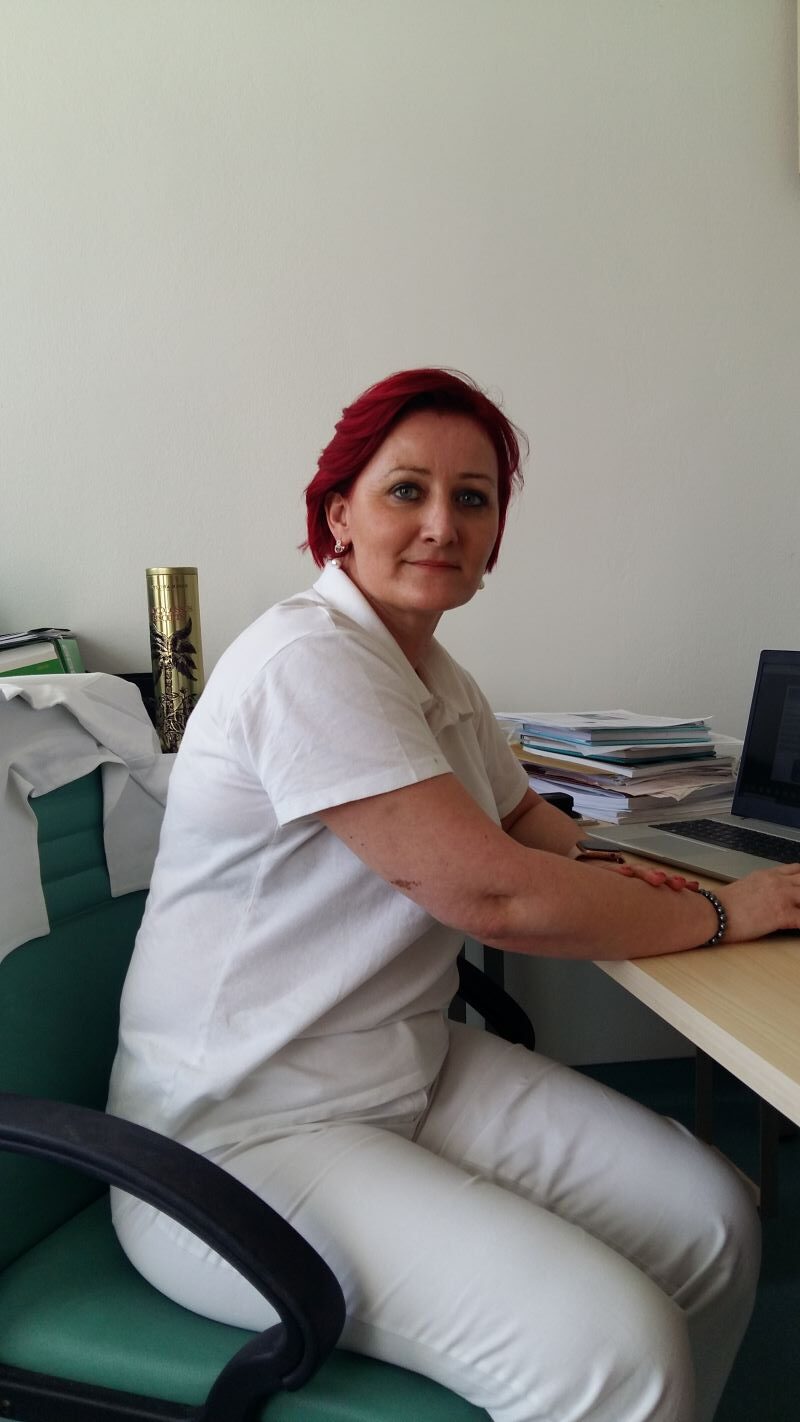 Tadeja Jelenko: Živimo na Rudarski 9 - Savus