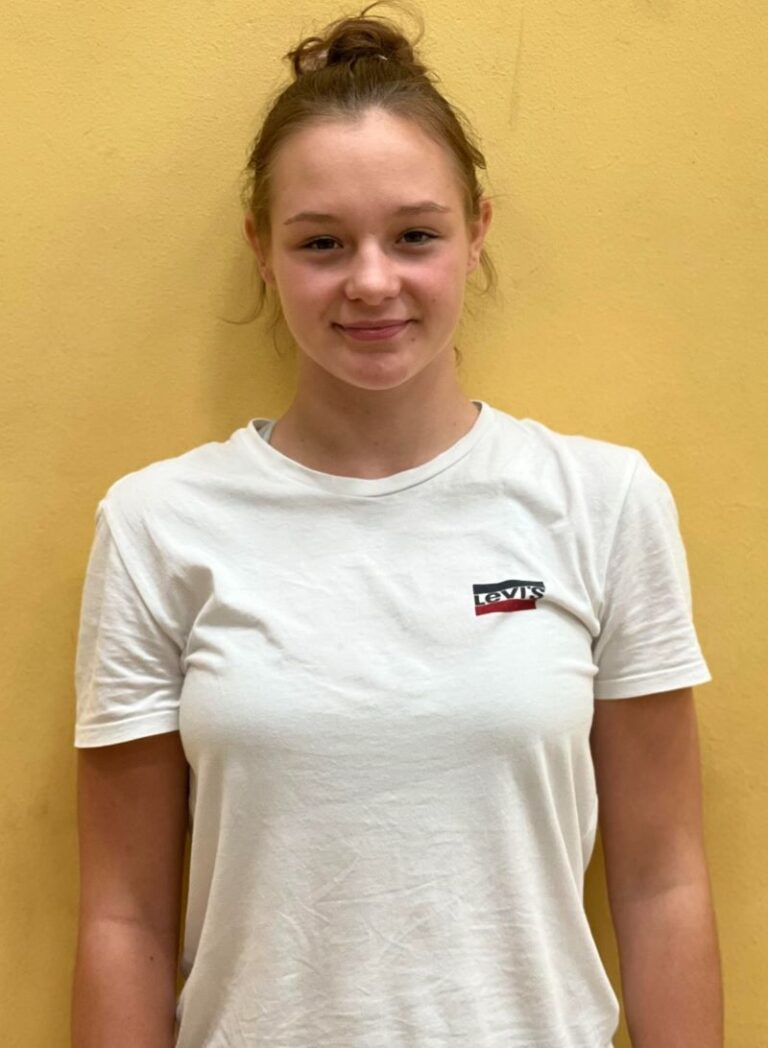 Lea in Kim pokalni prvakinji - Savus