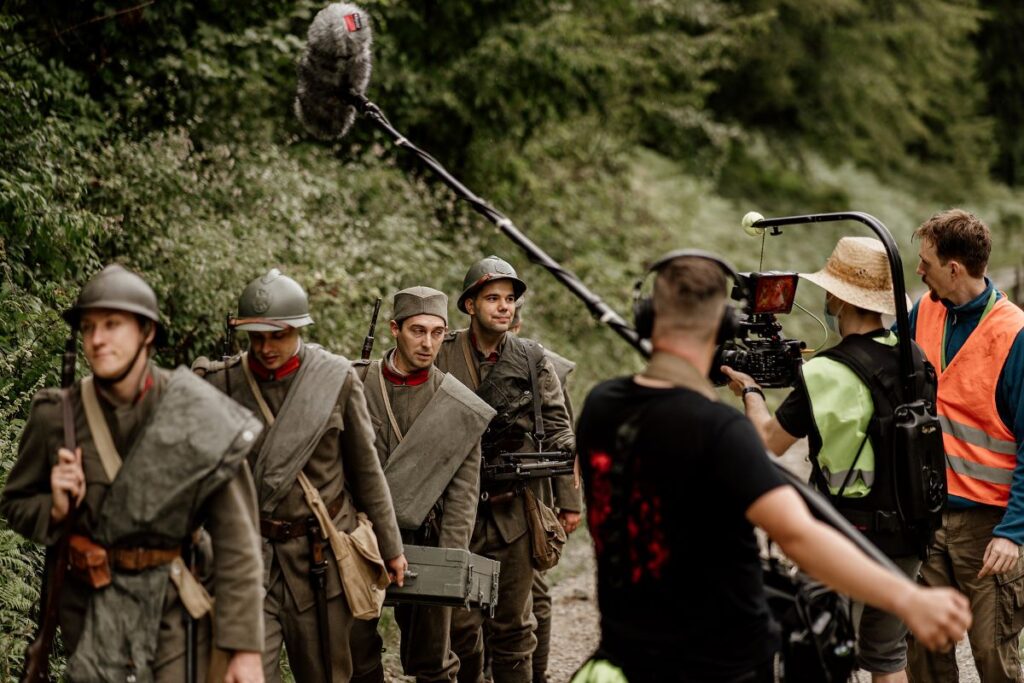 Napoved filma Ostri vrh - Savus